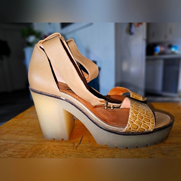 tba | Shoes | Tba To Be Announced Trinidad Leather Rubber Lug Sole ...